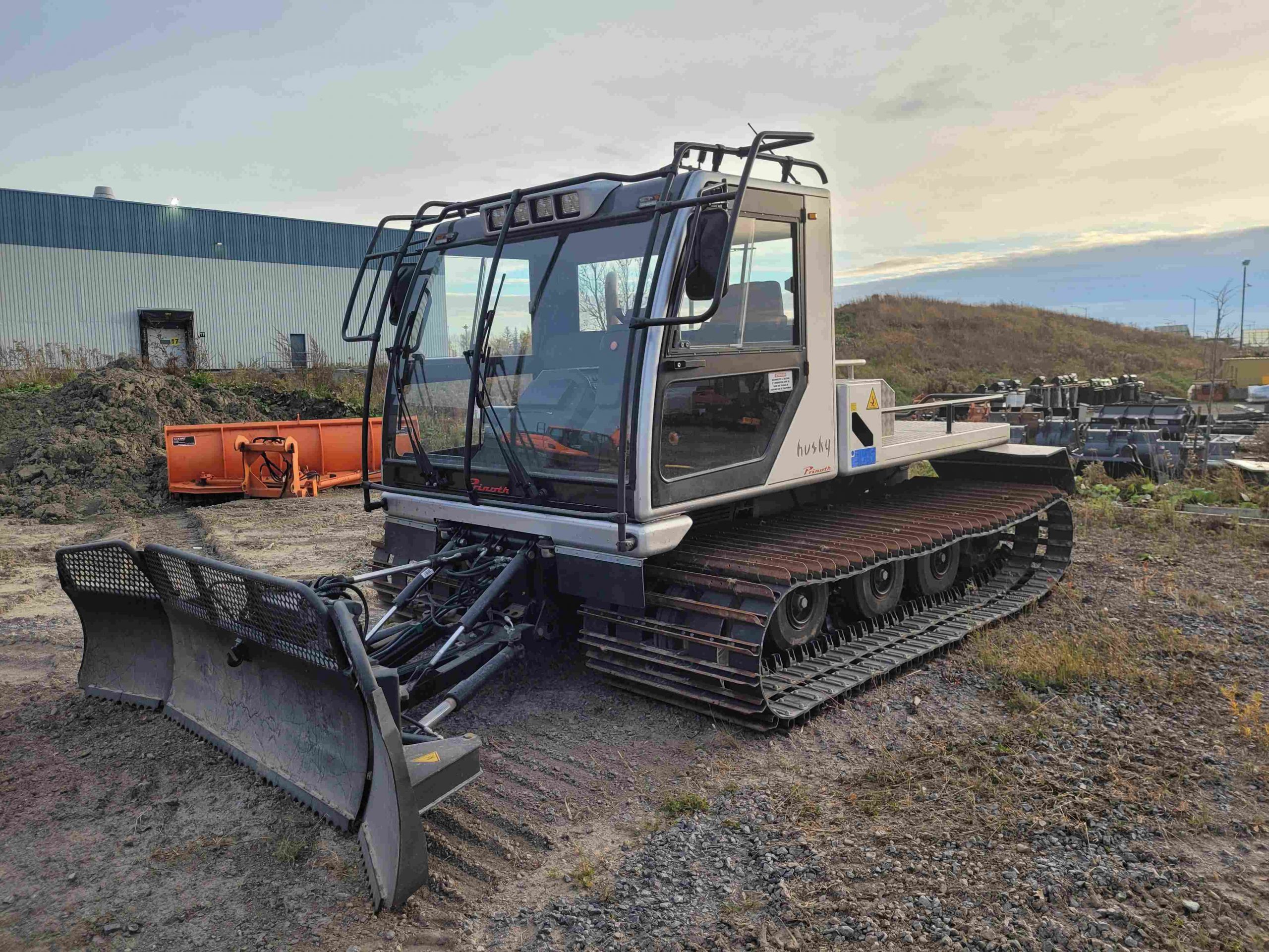 PRINOTH HUSKY TG 2013 Used UNIT # 20070A - Équipements Plannord Limitée